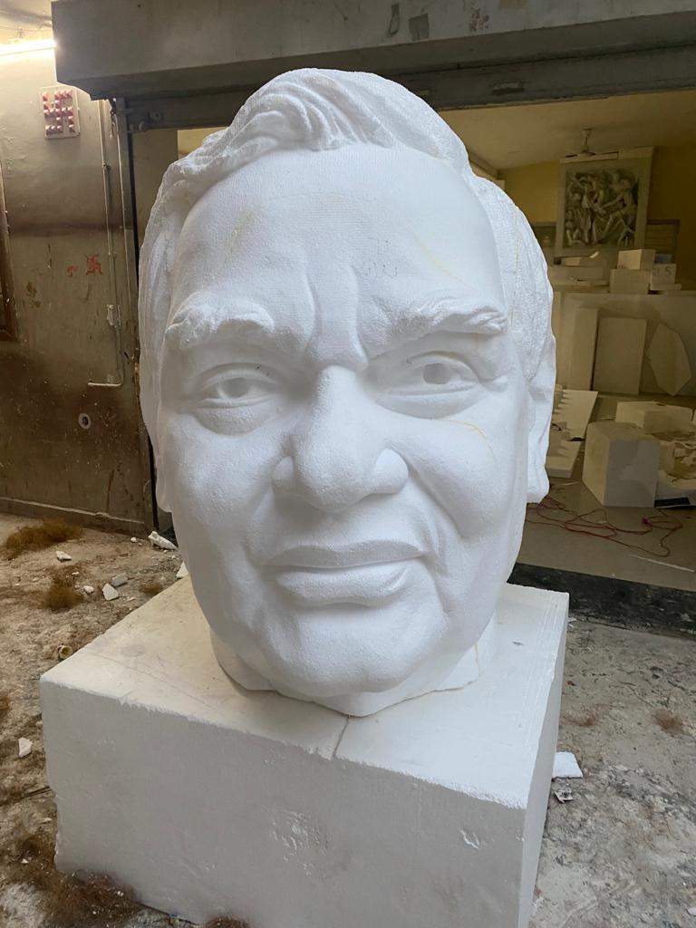FRP Atal Bihari Vajpai Sculpture – FRP SCULPTURE